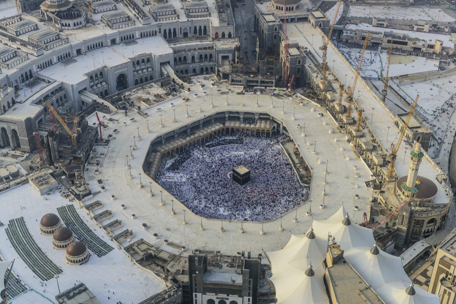 ABtours organise votre Omra 2023 à partir de Bruxelles avec guide ...